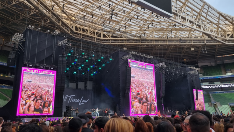 I Wanna Be Tour 2025: Line-up completo, ingressos e datas dos shows no ...