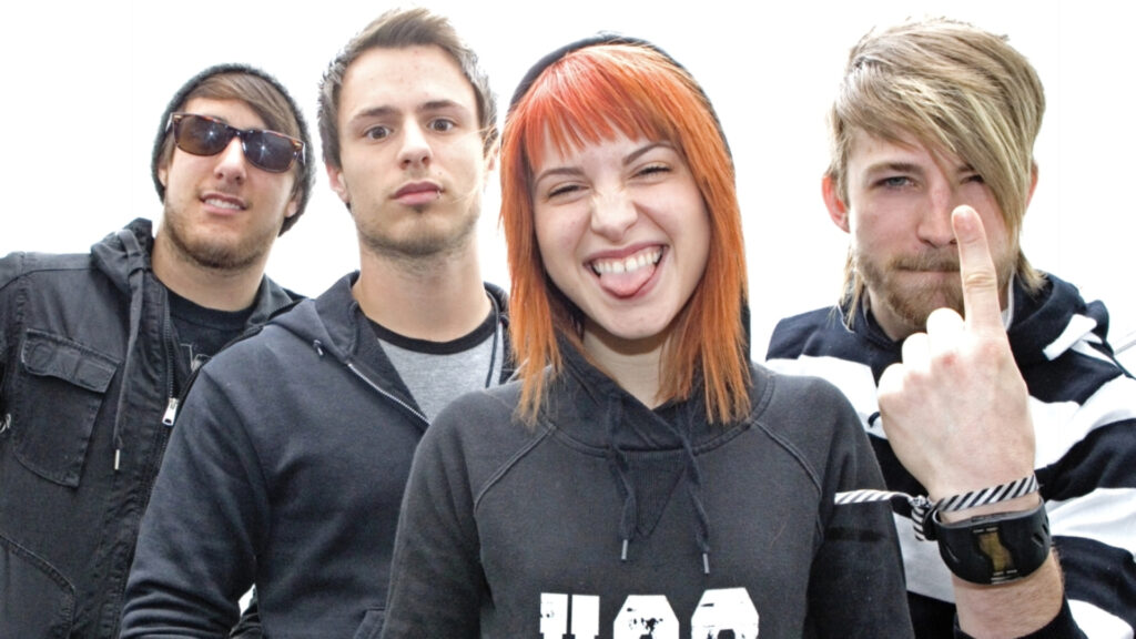 Paramore celebra 20 anos de All We Know Is Falling com edição deluxe ...